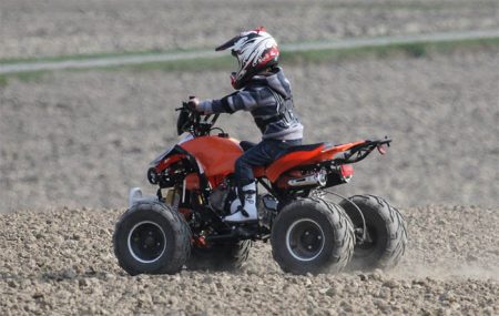 8 Best Kids ATVs & Youth ATVs in 2025, Reviews + FAQ - Inquisitive Toys